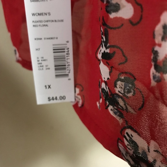 Simply Emma | Tops | Simply Emma Red Floral Chiffon Top | Poshmark